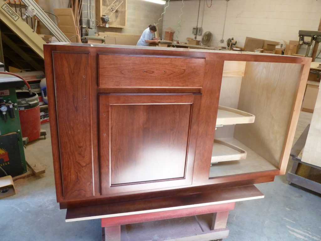 custom-kitchen-cabinet | Robert Furr Cabinetry